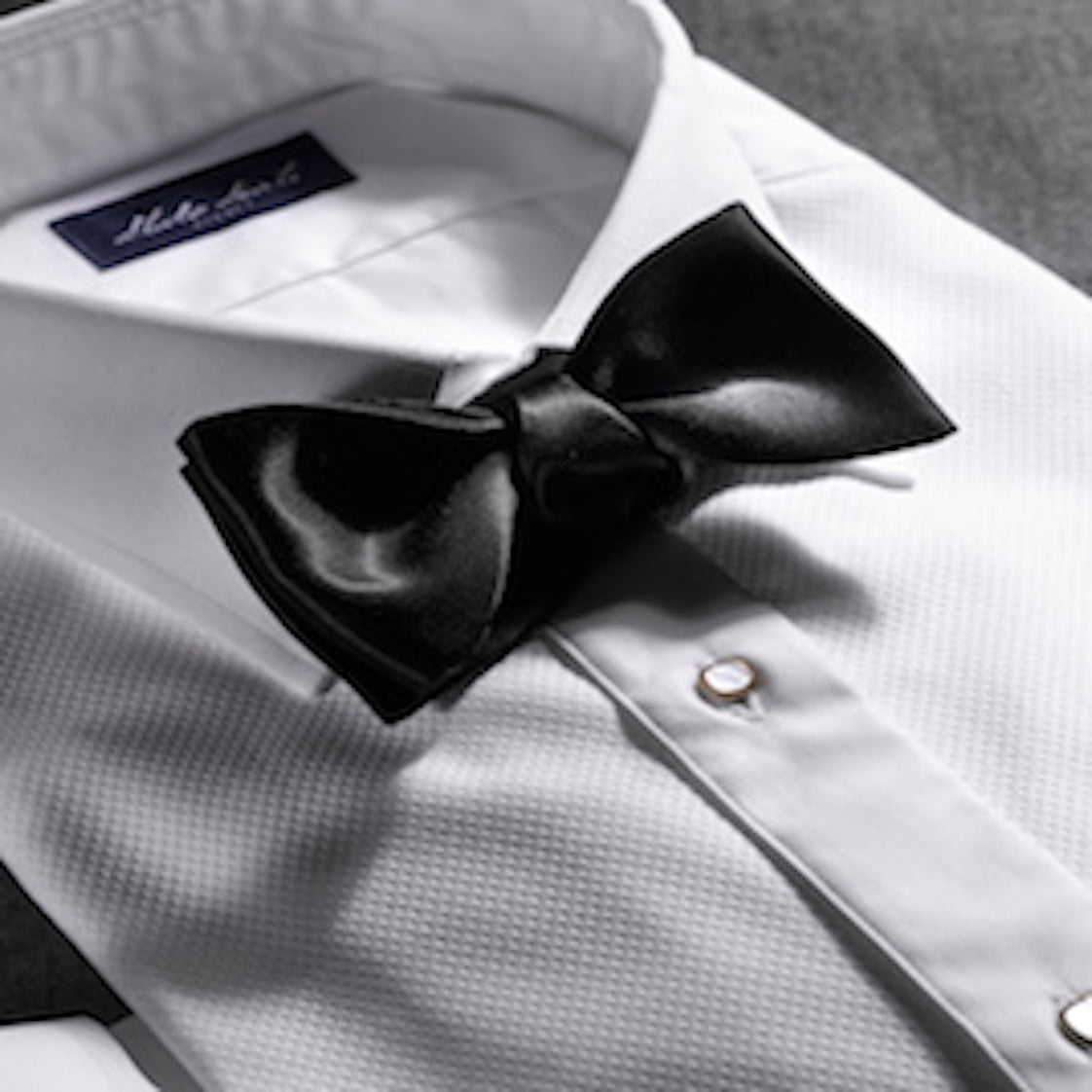 MEN'S SUITS: TAILORED SUIT - Studio Shirts
